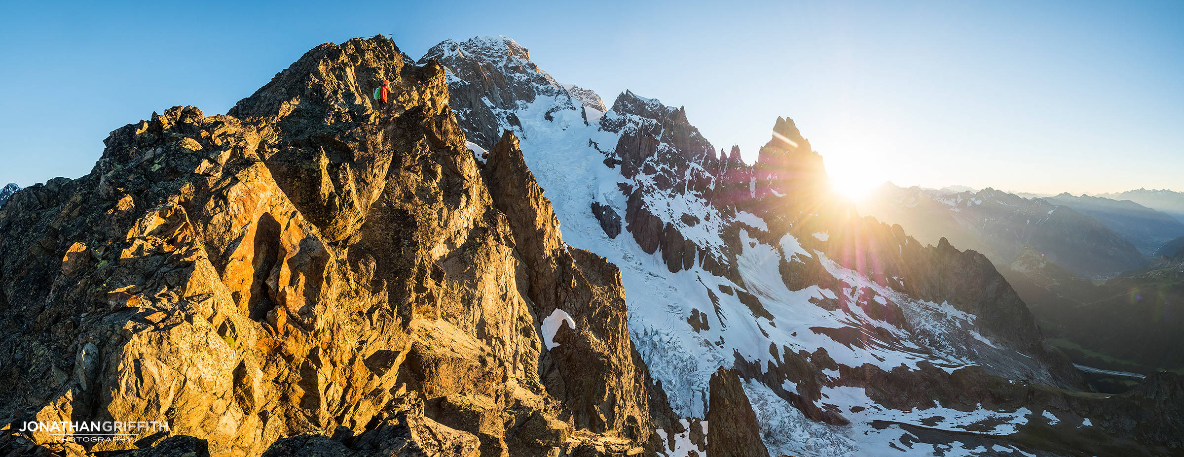 Mont Blanc - Brouillard Ridge Integral Singlepush // European Climbs ...